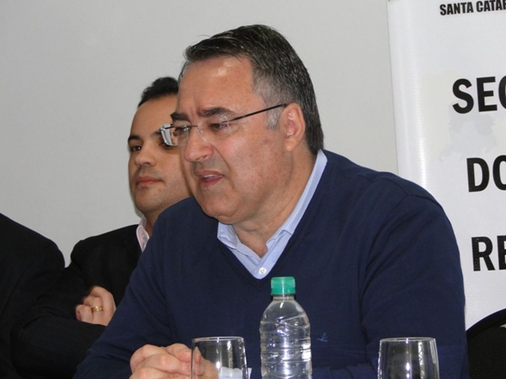 Raimundo Colombo é reeleito no primeiro turno - Éder Luiz Notícias